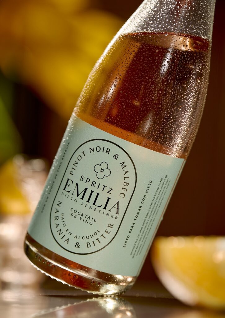 Emilia: cocktails de vino - sebarios.com.ar