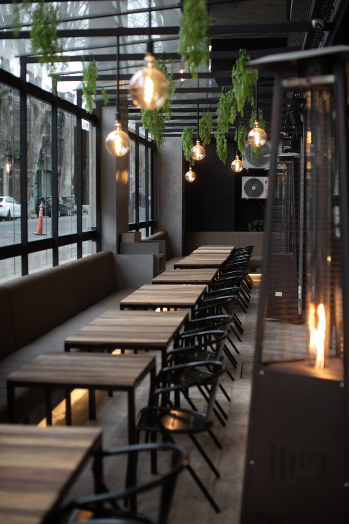 El Genovés, restaurante frente a Boca - sebarios.com.ar