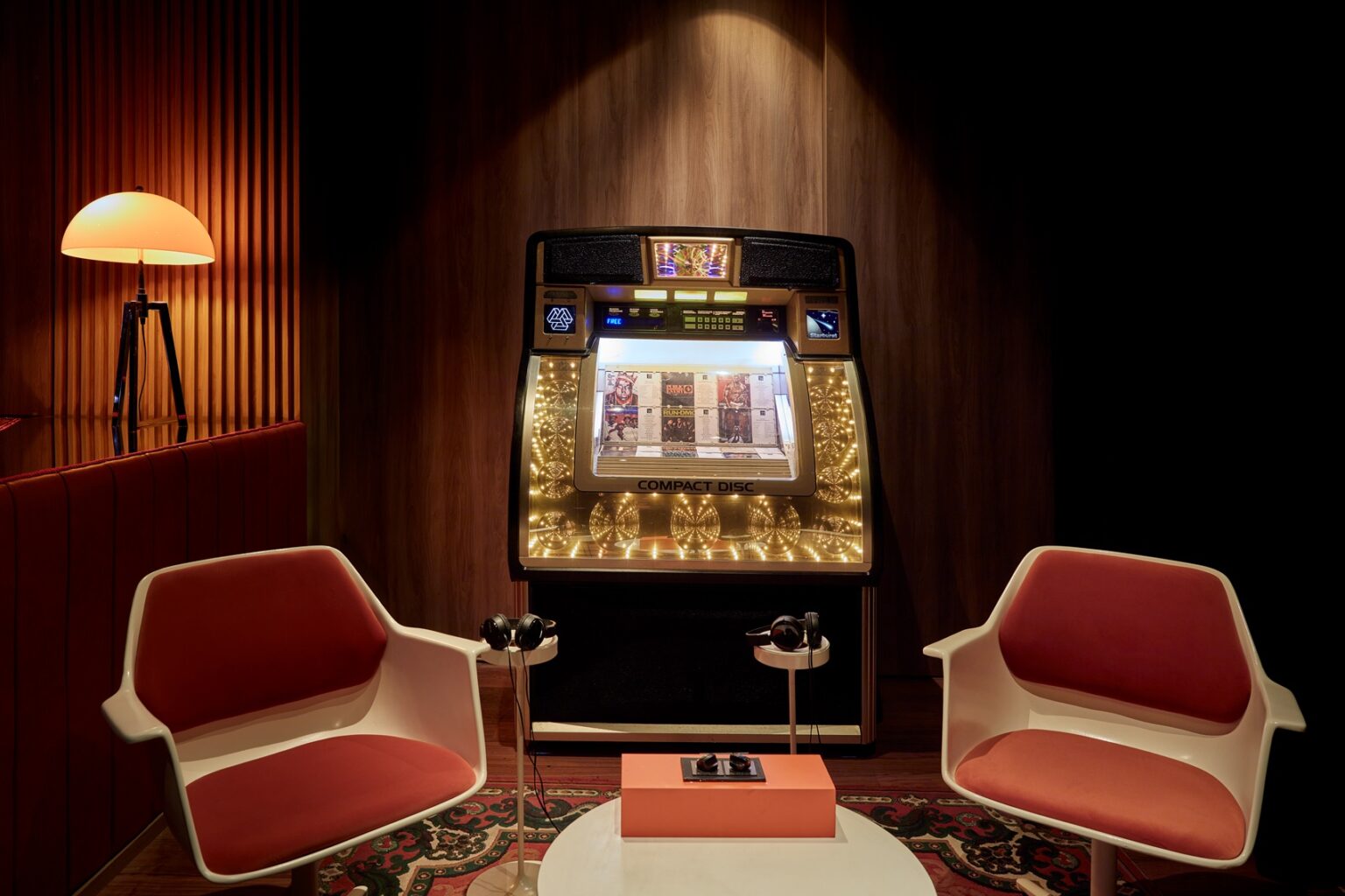 Apertura: Victor Audio Bar - sebarios.com.ar