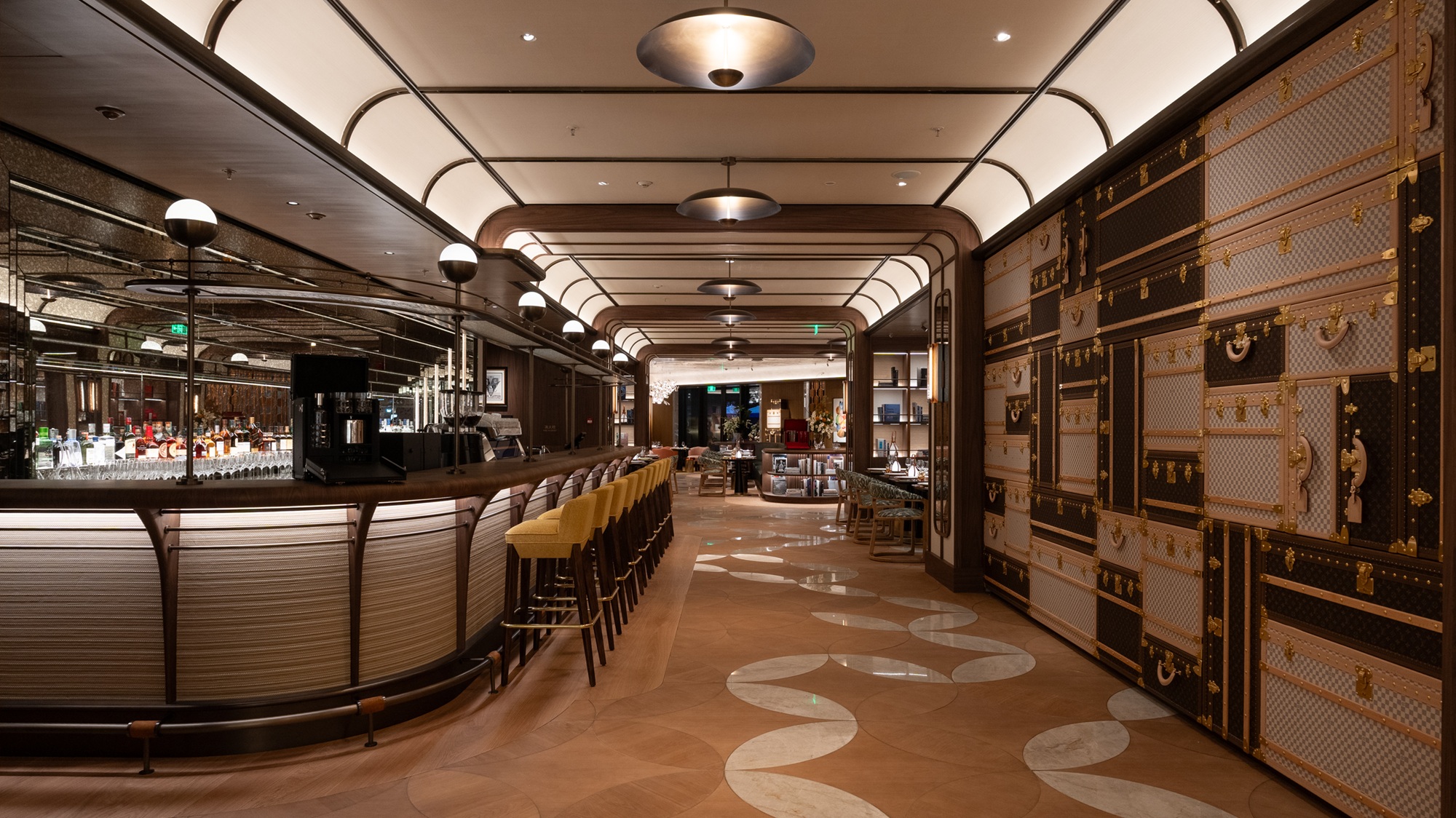 Louis Vuitton inaugura The Louis - sebarios.com.ar